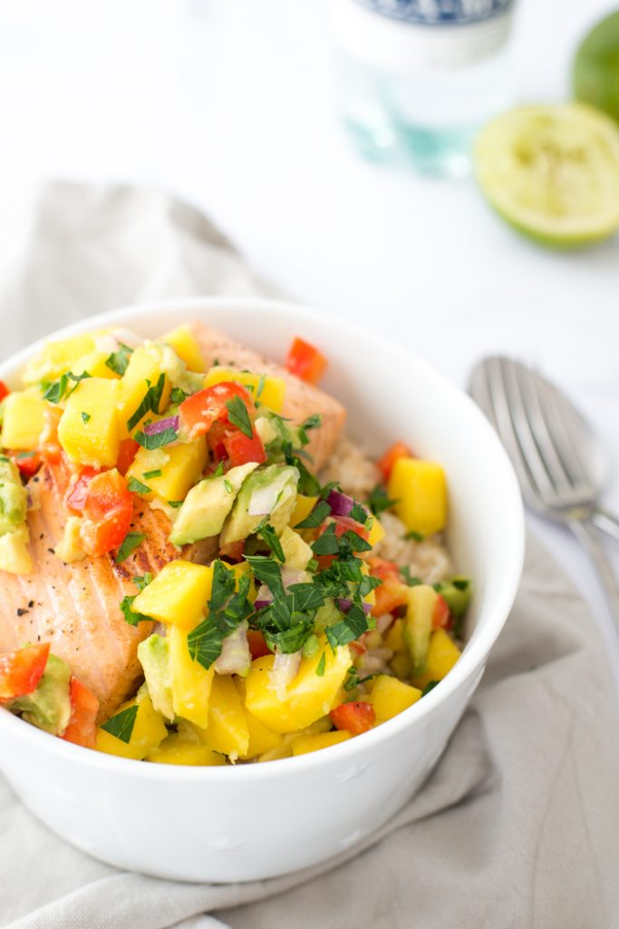 Rijst met zalm en avocado-mangosalsa - OhMyFoodness