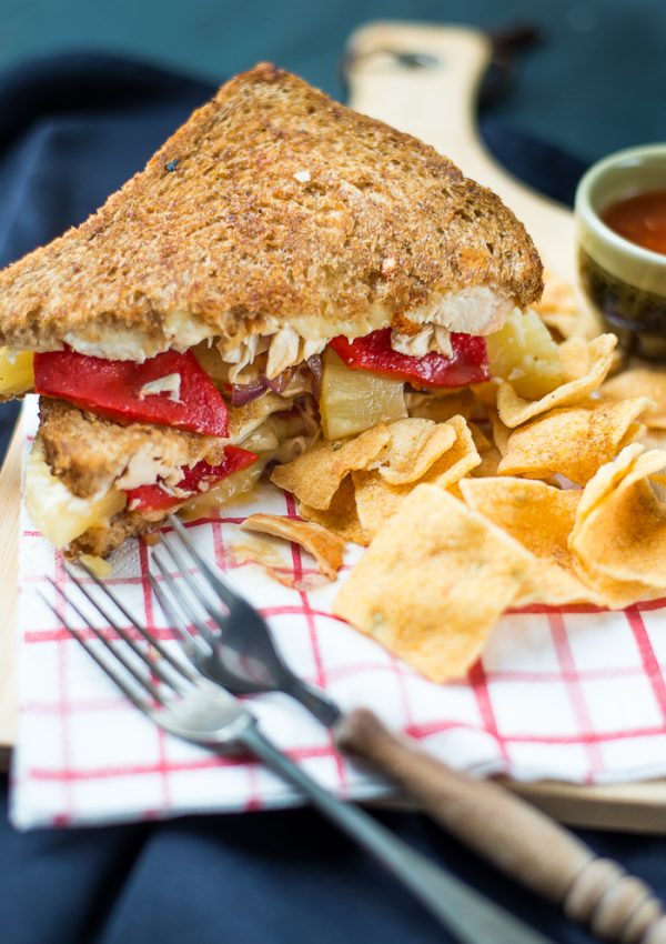 Pulled Chicken tosti - OhMyFoodness