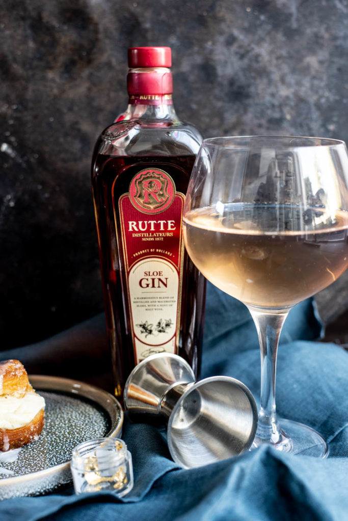 Gin & Tonic Cronuts - OhMyFoodness