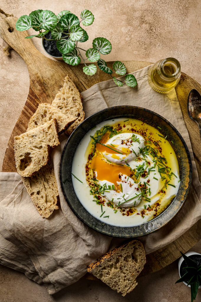 Cilbir (Turkse eieren) - OhMyFoodness