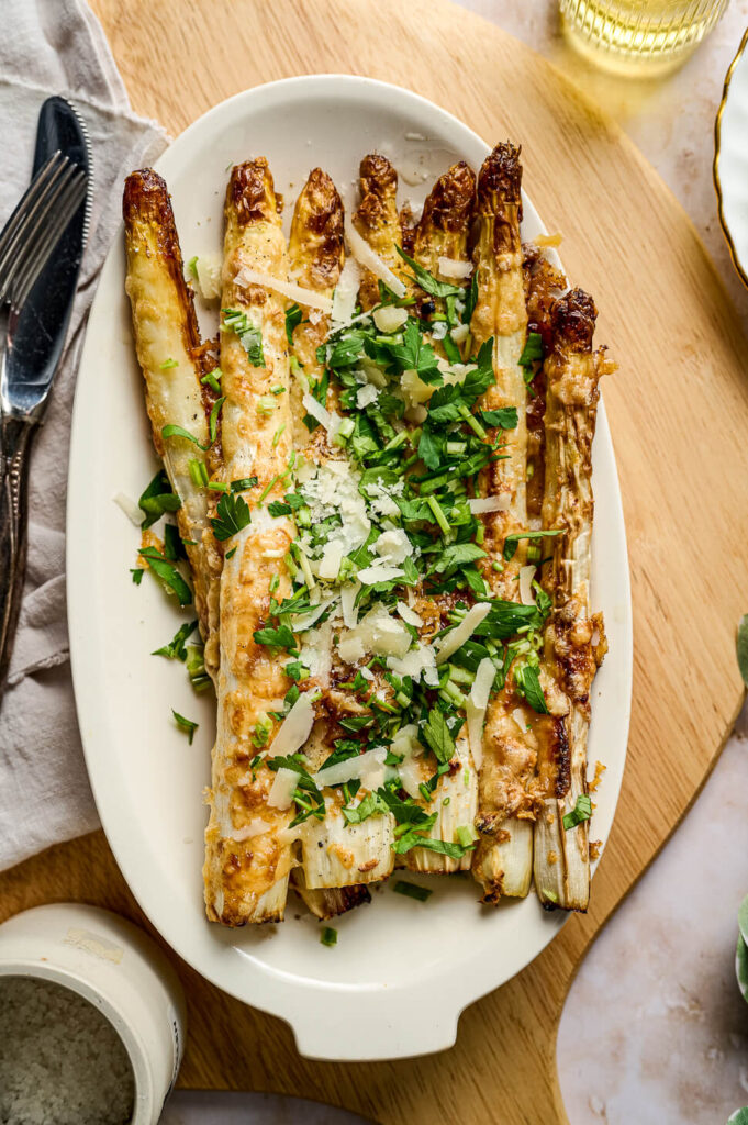 Asperges uit de oven met knoflook & Parmezaan - OhMyFoodness
