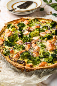 Broccoli zalm quiche - OhMyFoodness