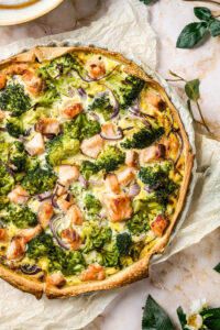 Broccoli zalm quiche - OhMyFoodness