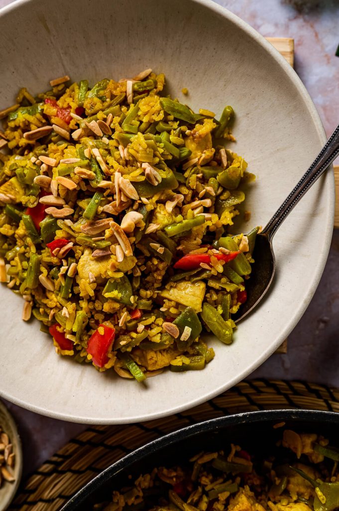 Gekruide rijst met snijbonen en kip - OhMyFoodness