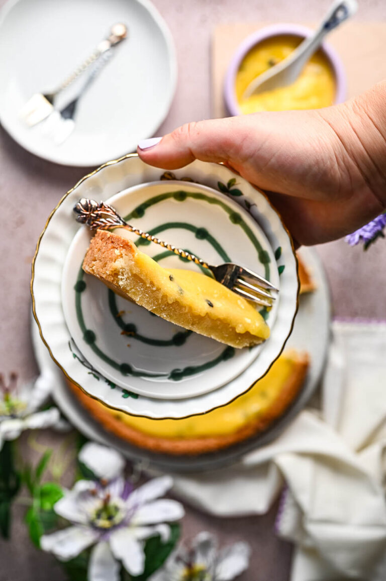 Boterkoek met passievrucht curd - OhMyFoodness