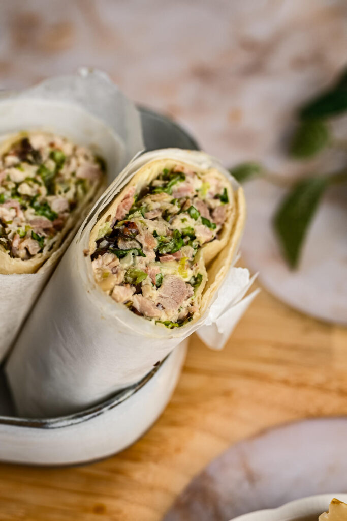 Chopped Caesar Salade wraps - OhMyFoodness